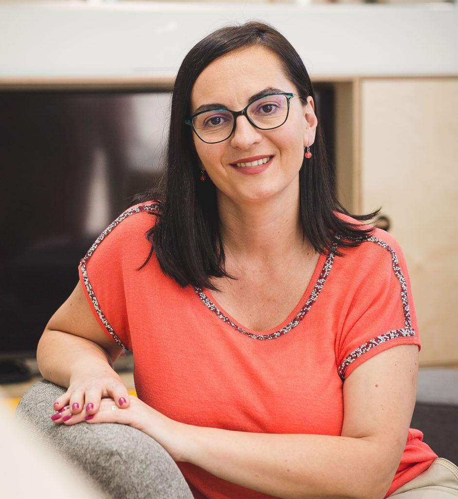 Indfloor Group aduce pardoselile turnate din plută naturală în România ...